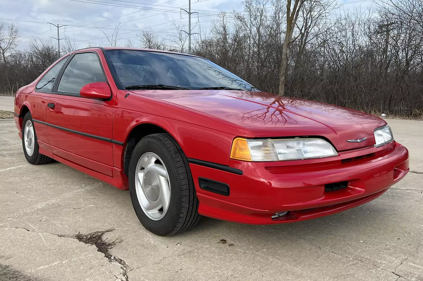 Tygodniowy skarb: Ford Thunderbird Super Coupe Jeffa Gordona z 1991 roku