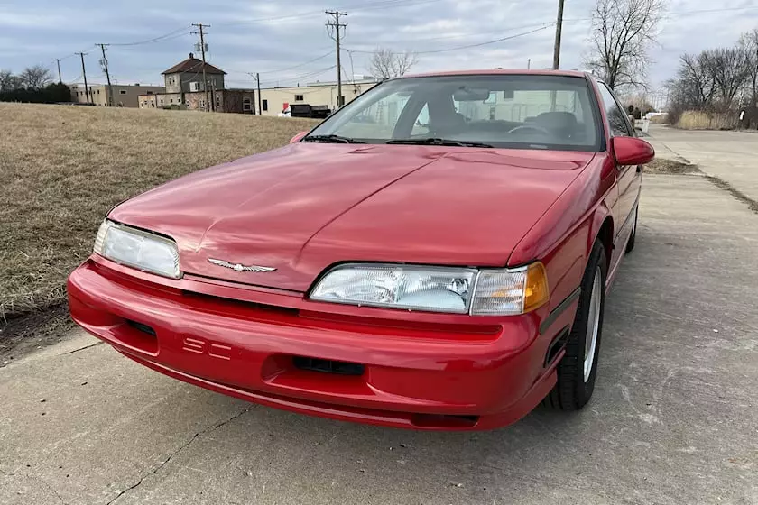 Həftəlik Xəzinə: Jeff Qordonun 1991 Ford Thunderbird Super Kupesi 4413_1