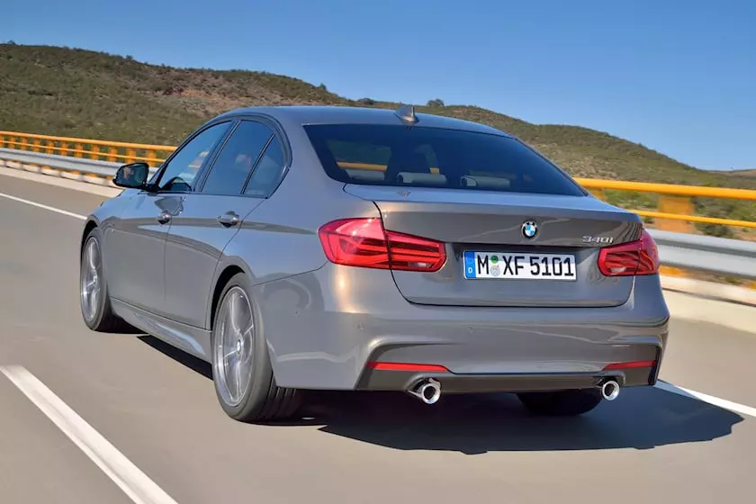 BMW 3 Series Sedan 2016-2018 левый задний три четверти динамический