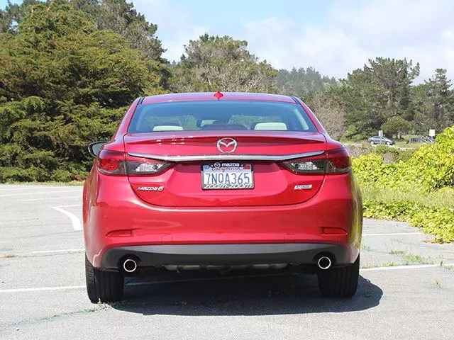 2016 Mazda6 Isubiramo: Uburyo Sedan Hagati Hagati ishobora gukumira ikibazo cyo hagati 44227_7