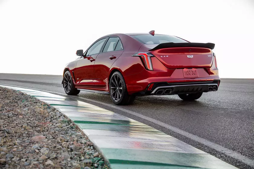 The Cadillac CT4-V Blackwing Beat A Nissan GT-R at the Track-г үзээрэй 44242_3