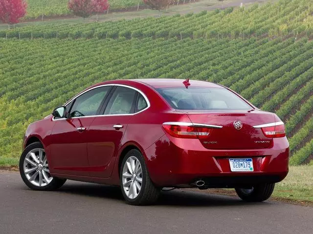 Tofa ia Le Buick Verano, Talofa i nisi Crossovers 44286_4