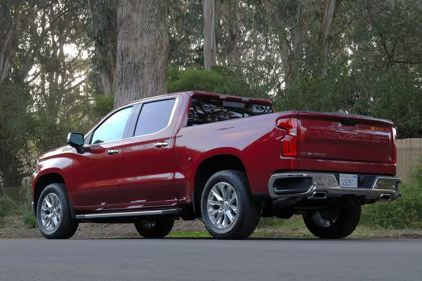 O Chevrolet Silverado está sendo abatido por Ram 44376_2