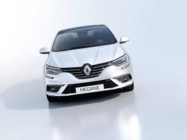 አዲሱ Renault Megane Grand Coupe አሜሪካውያን የሚሞቱለት የፈረንሳይ መኪና ነው። 44469_4