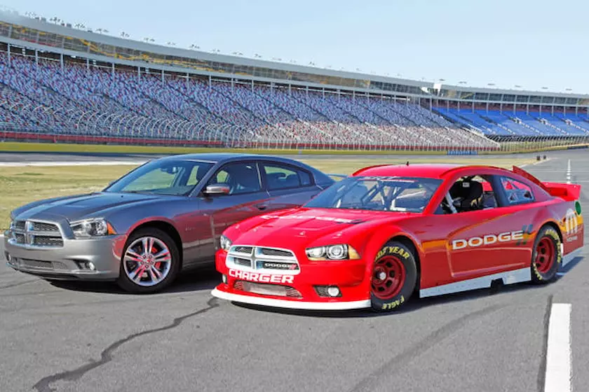 Dodge អាចនឹងត្រលប់ទៅ NASCAR វិញ។