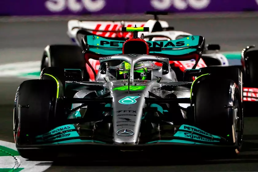 Għaliex il-Mercedes F1 Qed Tiġġieled Biex Tniżżel Podju Fl-2022 4448_7