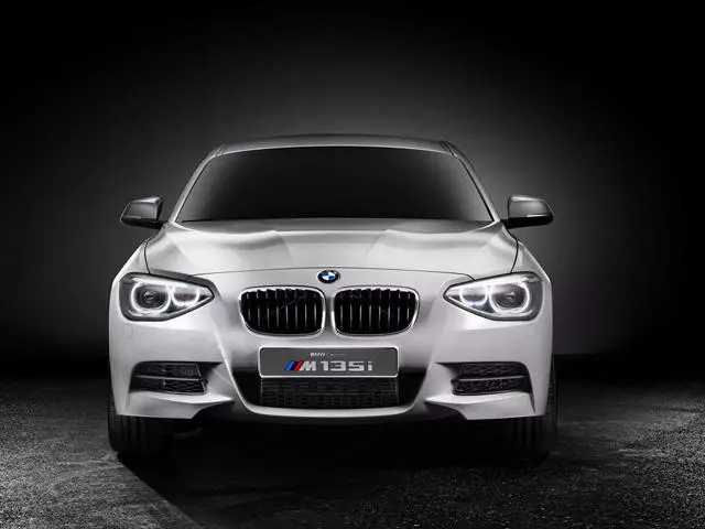 BMW dia nanambara ny M135i Concept ho voalohany any Genève 44595_1