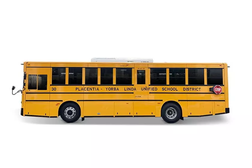 جميع الحافلات المدرسية الكهربائية تسمى 44782_2