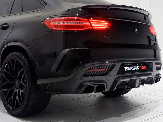 Iyi SUV 700-HP Na Brabus Ikintu Cyane Cyane Kumuhanda? 44792_4