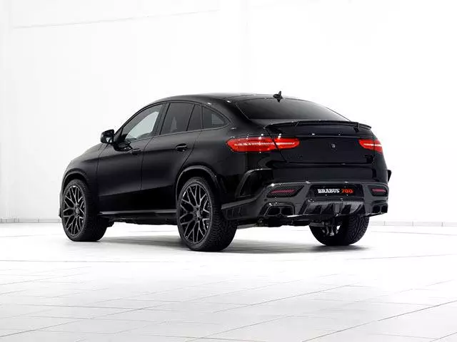 Ai'r SUV 700-HP Hwn Gan Brabus Y Peth Mwyaf Crazi Ar Y Ffordd? 44792_7