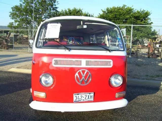 Uppgravd: Volkswagen Buss 1971 44814_1