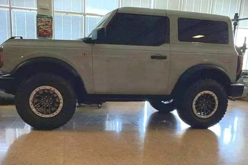 วันที่เปิดเผย Ford Bronco เป็นที่ถกเถียงกันอย่างมาก 44878_5