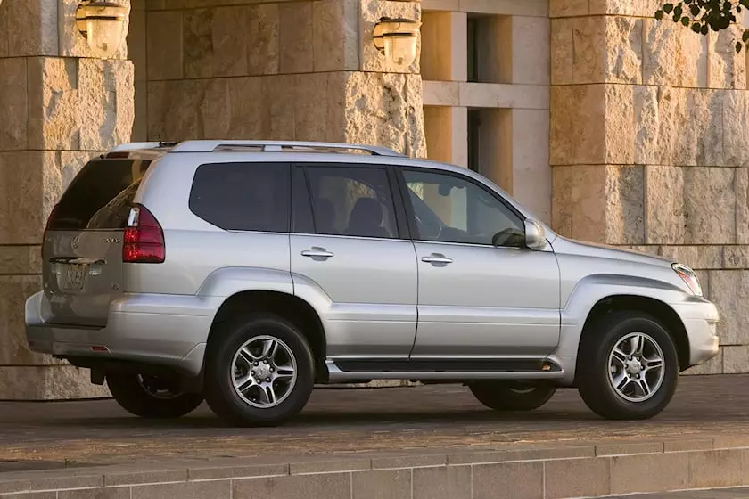 2003-2009 Lexus GX 후면 각도 보기