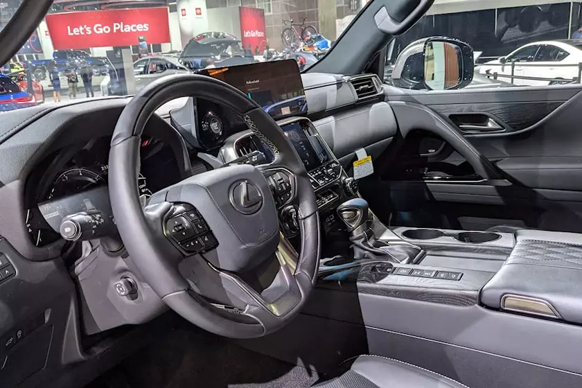 Können Sie sich keinen neuen Lexus LX leisten? Hier sind 6 günstigere Luxus-SUVs 45197_3