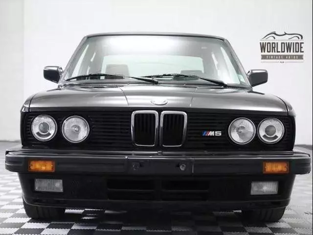 1988 E28 BMW M5 alle 20 000 dollarilla? Löysimme yhden, mutta siinä on saalis 45279_1