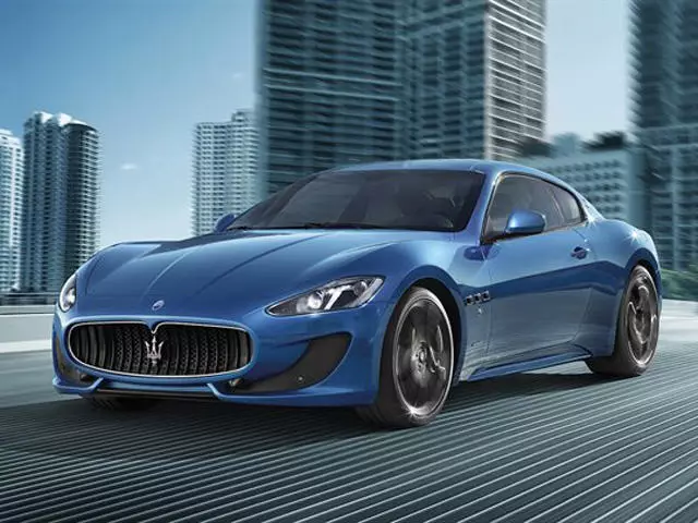 Zbulohet Maserati i ri GranTurismo Sport përpara debutimit në Gjenevë 45498_2