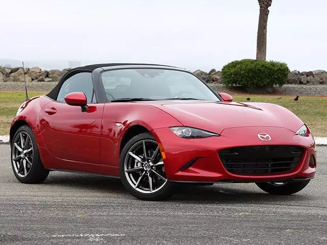 5 dolog, amit mindenki mond a 2016-os Mazda MX-5 vezetése után 45567_1