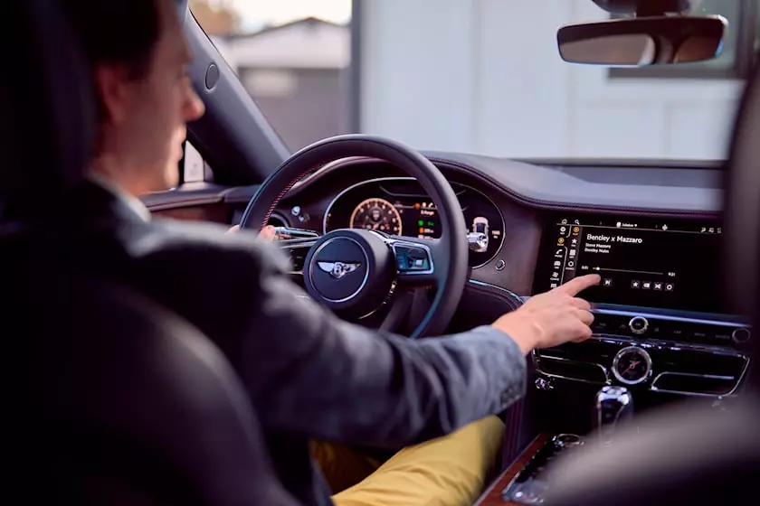 Bentley tworzy nową ścieżkę dźwiękową, aby pokazać system audio Naim 4562_1