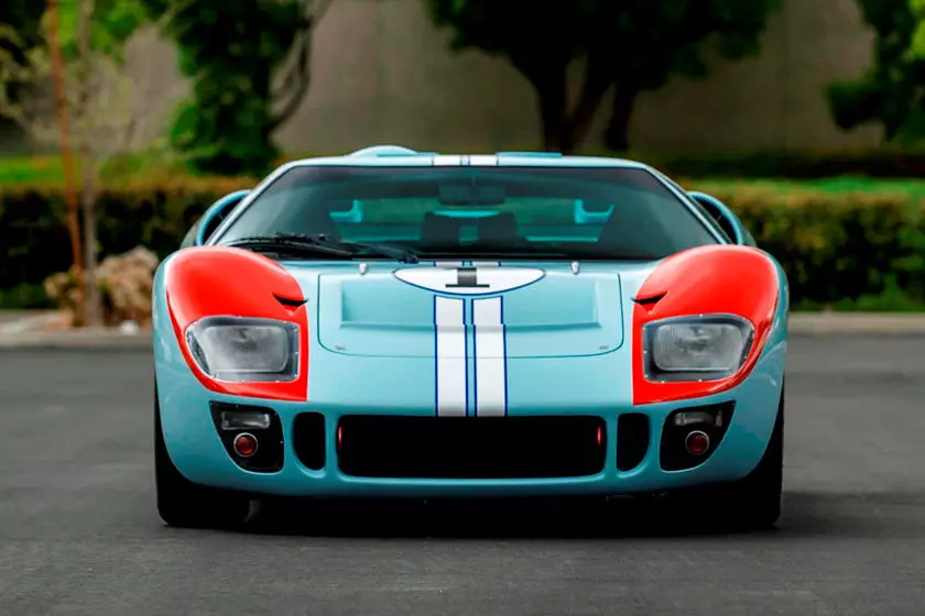 Ford odhaluje rané náčrtky legendární GT40 45744_6