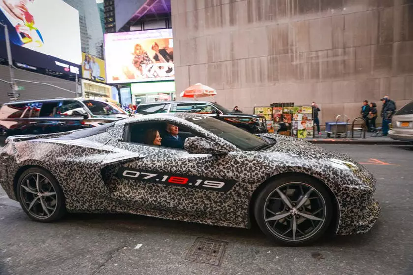 Очаквайте C8 Corvette ZR1 да изглежда почти точно така 45771_6