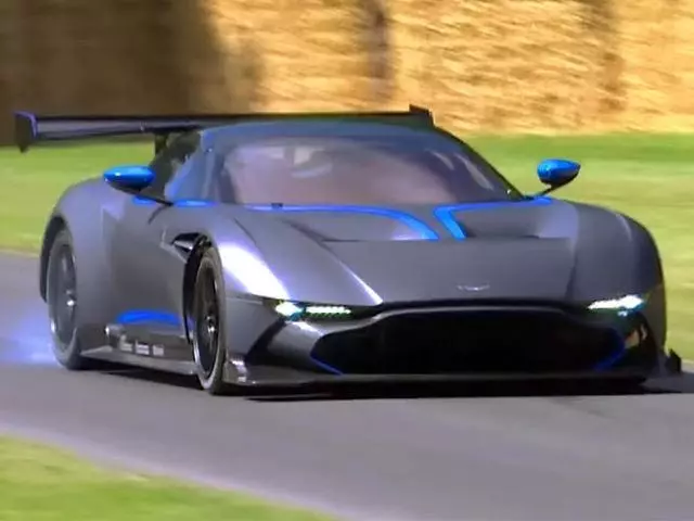 No Sh**: Aston Martin overweegt serieus een straatlegale Vulcan 45954_1