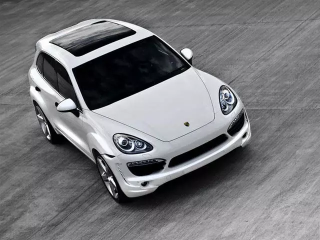 Projek Kahn onthul hul nuut gestemde Porsche Cayenne by Frankfurt 45999_1