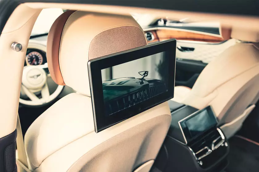 Bentley Flying Spur ۽ Bentayga Epic Rear-Set Entertainment System حاصل ڪريو 46105_7