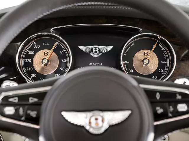 Bentley Ni Ifowosi Ṣafihan Erongba arabara akọkọ 46321_5