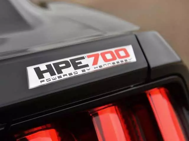 וואַך Hennessey ס מייטי 700-HP Ford Mustang שלאָגן 195 MPH 46486_4