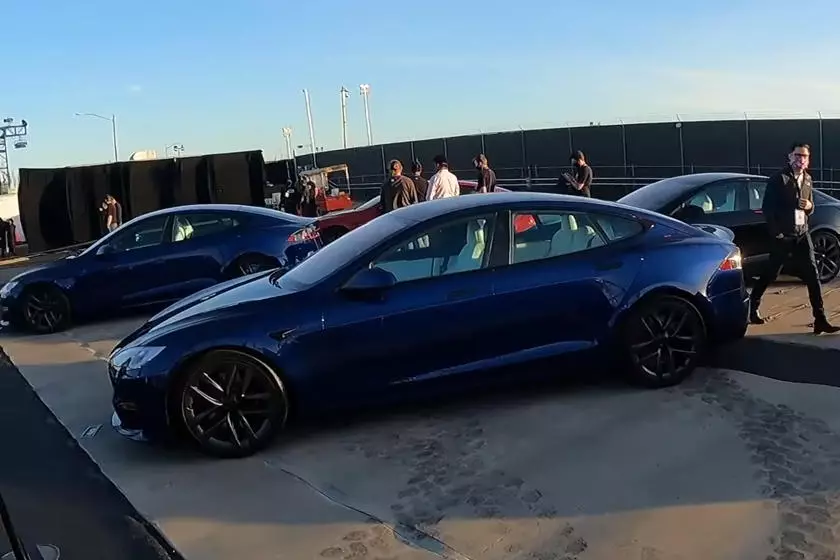 Tesla Model S Plaid dia tsy nahavaky ny sakana faha-2 46720_1