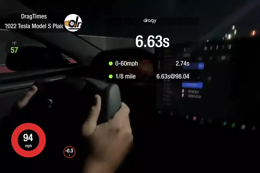 Tesla Model S Plaid 2 soniyalik to'siqni buzib o'tolmadi 46720_5