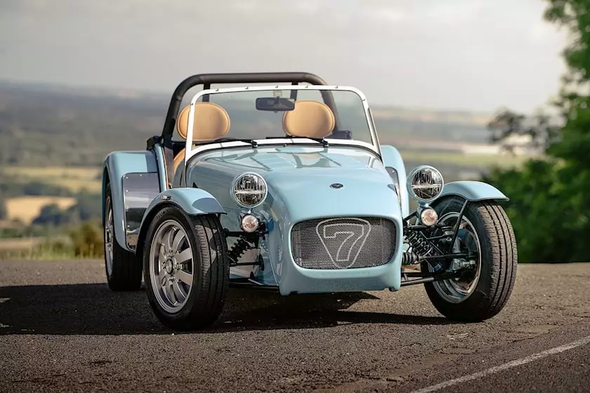 Kreasi Baru Caterham Adalah Yang Paling Ringan, Sejauh Ini 4679_5