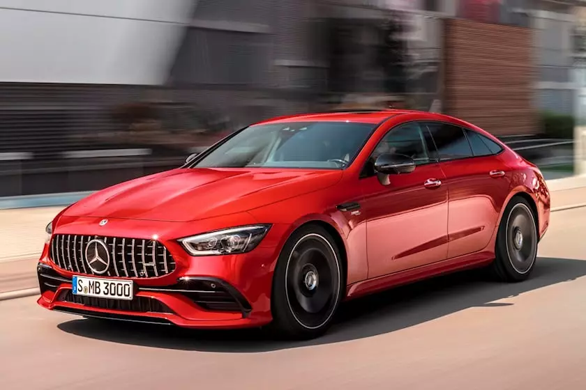 2021-2022梅赛德斯-奔驰AMG GT 43驾驶前角