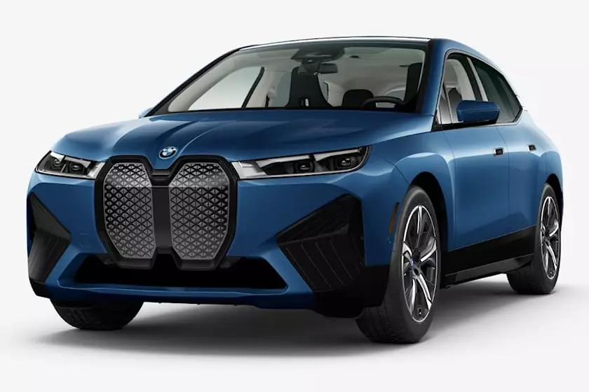 धेरै विकल्पहरूको साथ तपाईंको उत्तम BMW iX निर्माण गर्ने समय 47481_1