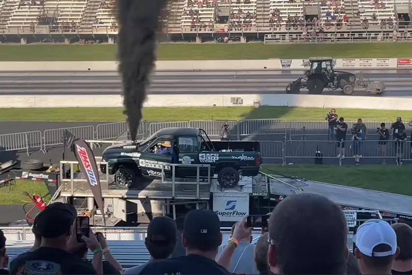 Sumabog ang Diesel Truck na Sinusubukang Makatama ng 3,000 HP Sa Dyno 47550_1