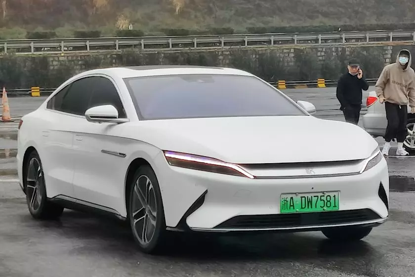 중국의 인기 자동차 제조업체는 이제부터 EV만 만들 것입니다. 475_12