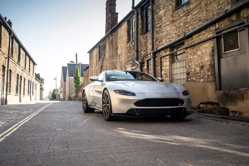 L'Aston Martin Vantage fait peau neuve 47865_3