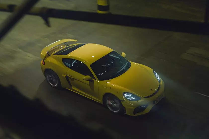 Porsche 718 Cayman GT4 პირველი ხედვის მიმოხილვა: უბრალოდ საუკეთესო 47992_2