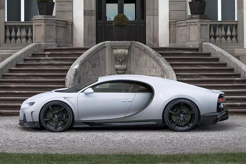 La nuova Bugatti Chiron Super Sport è un'epica Grand Tourer da 273 MPH 48079_10