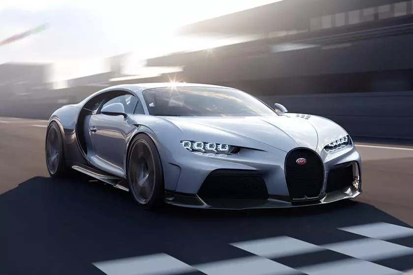 Ang Bagong Bugatti Chiron Super Sport ay Isang Epikong 273-MPH Grand Tourer 48079_17