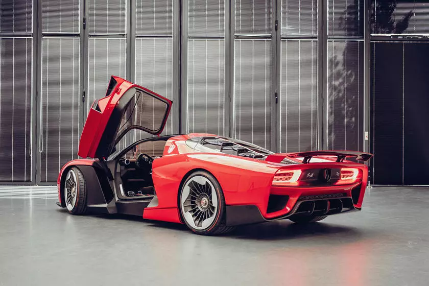 Chinees-Amerikaanse Supercar Startup huurt voormalige Ferrari Big Shot in 48463_7