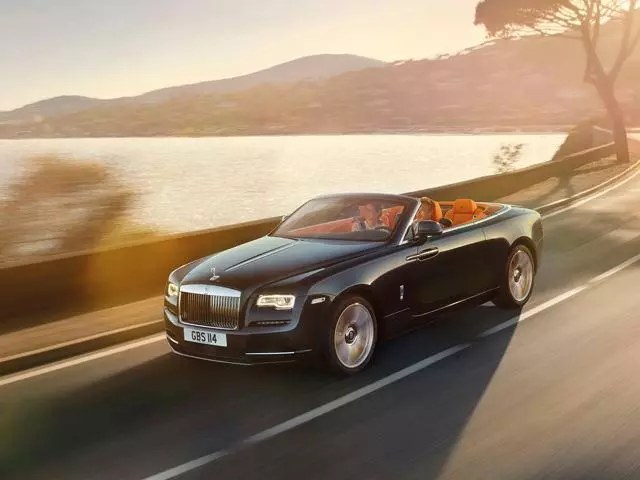 Rolls-Royce debería facer desta famosa marca familiar embaixadora 48516_1