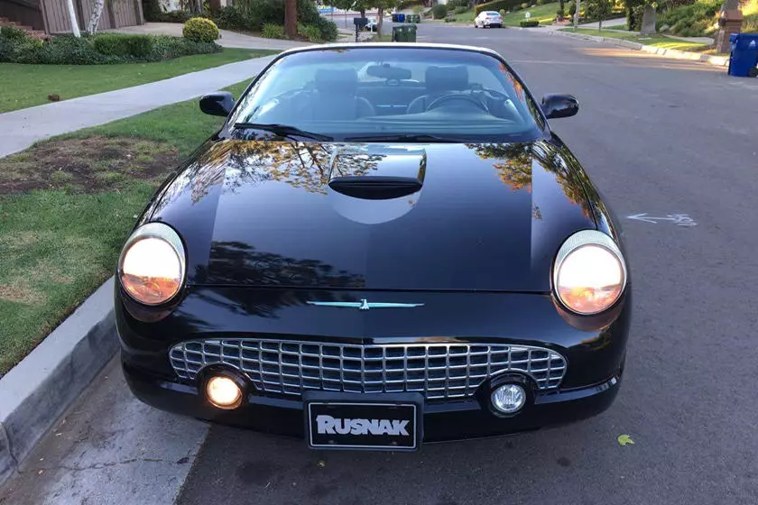 Craigslist Hidden Treasure: 2002 Ford Thunderbird 48695_10