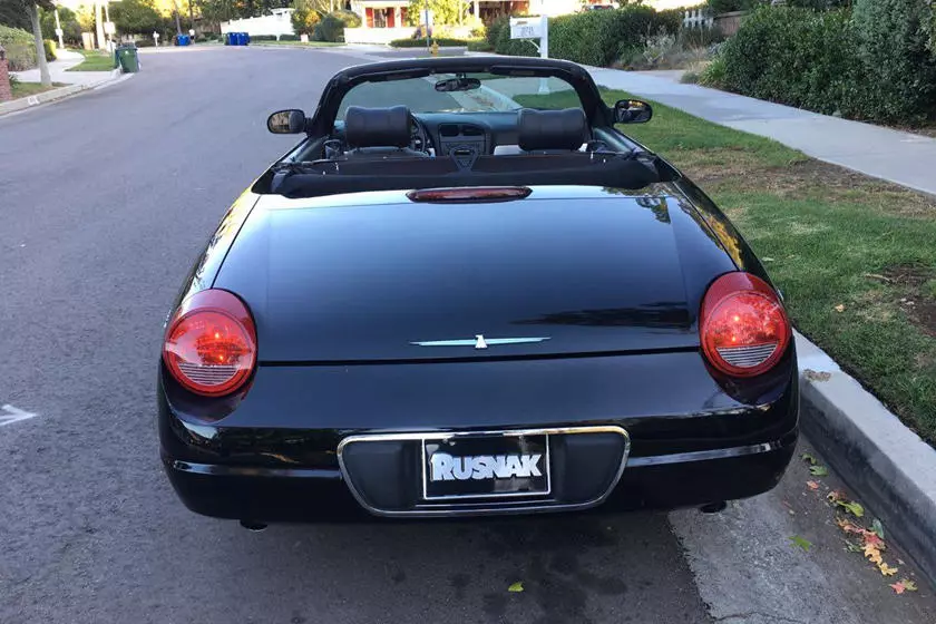 Weeklikse Craigslist Hidden Treasure: 2002 Ford Thunderbird 48695_11