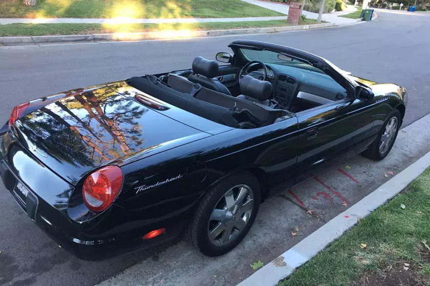 Craigslist Hidden Treasure: 2002 Ford Thunderbird 48695_16