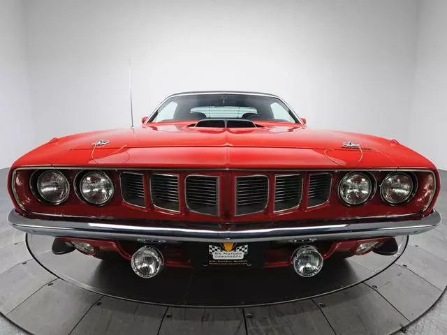 13 прычын, чаму ў гэтым Plymouth Hemi 'Cuda 1971 года ўсё ідэальна, за выключэннем адной рэчы 48746_1