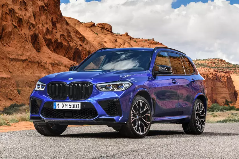 2020 BMW X5 M vinkelvy framifrån