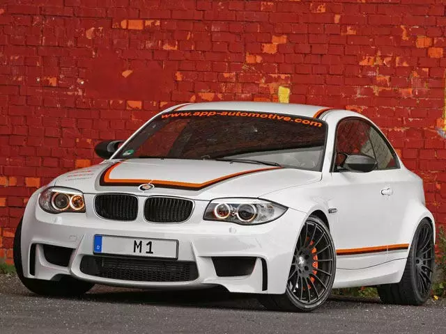 BMW 1M Coupe oleh APLIKASI dengan iPhone Dioperasikan Suspensi 49144_1