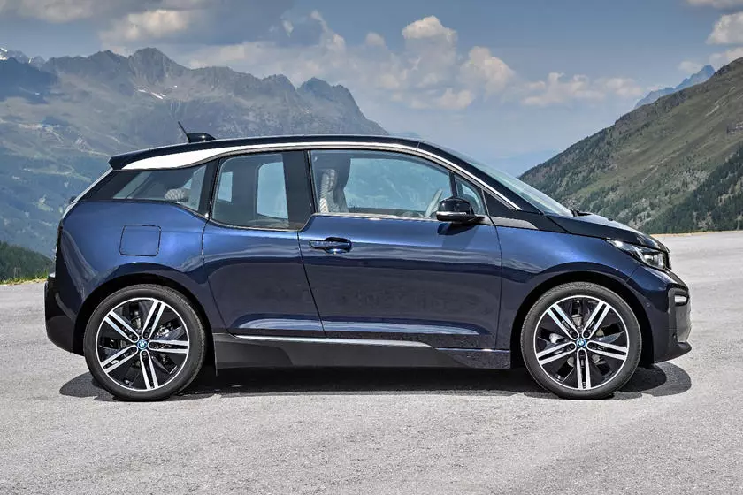 2018-2020 BMW i3 האַטשבאַקק זייַט View