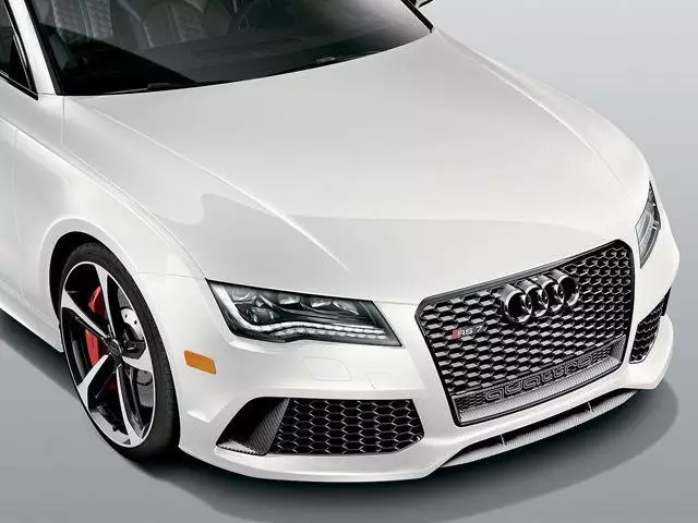 2015 жылғы Audi RS7 динамикалық шығарылымы Нью-Йоркке R8-ден жоғары бағамен келеді 49499_3